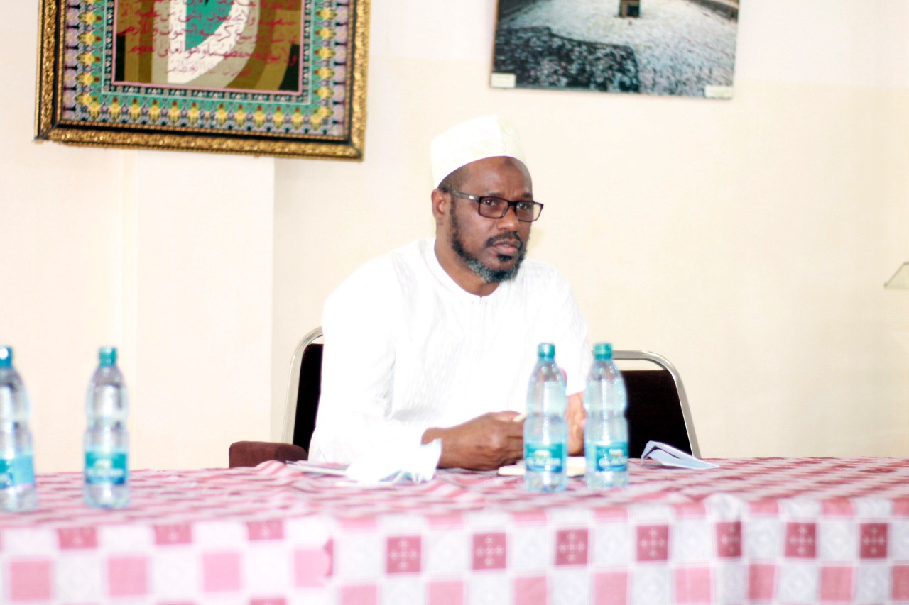IOU VC Dr. Cherno Omar Barry meets IOU students in Nairobi ...